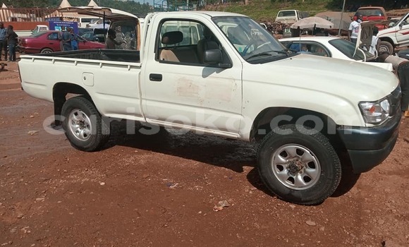 Buy used toyota hilux white car in kigali in rwanda - carisoko