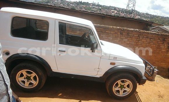 Buy used suzuki samurai white car in kigali in rwanda - carisoko