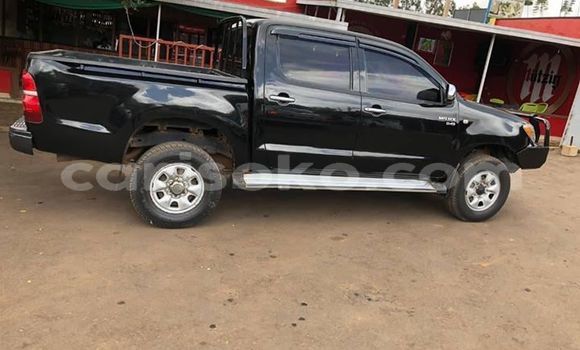 اشتري مستعمل toyota hilux noir سيارة في kigali في rwanda - carisoko